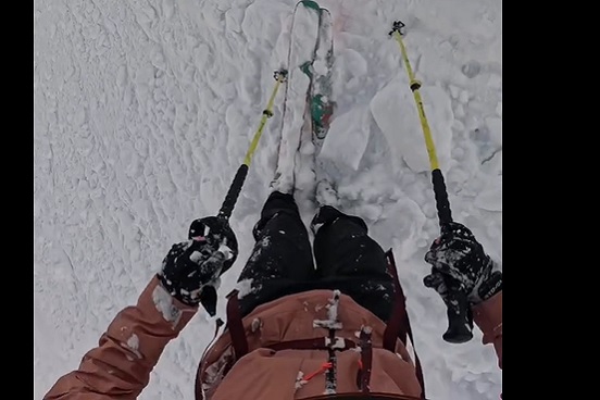 Esquiadora sobrevive tras ser arrastrada por una avalancha en Andorra ...
